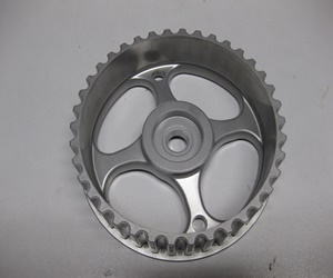 Utángyártott Dacia Duster 1.6 16v vezérmű fogaskerék - Dacia alkatrészek